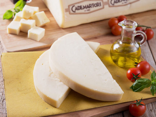Provolone: il formaggio morbido che fonde e fila | Cademartori